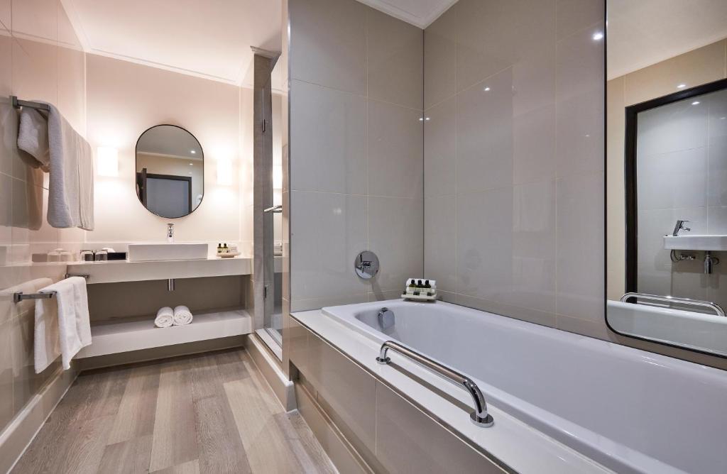 Victoria & Alfred Hotel – Esci Travel & Holidays Victoria & Alfred Hotel – Esci Travel & Holidays